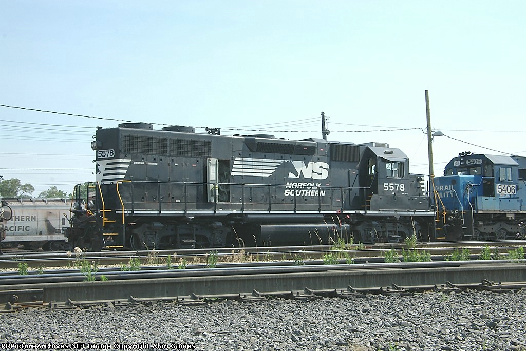 NS GP38-2 5578